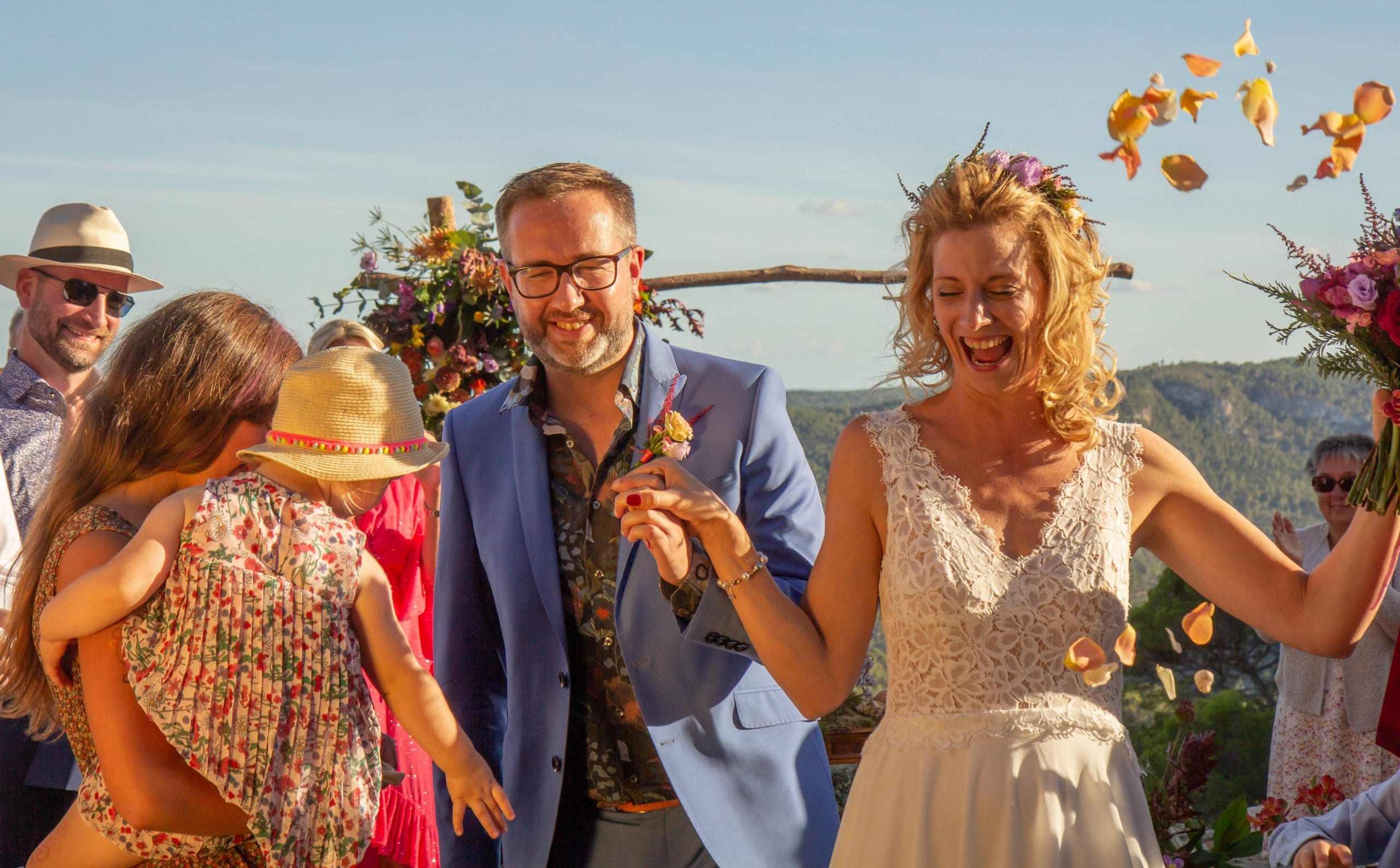 L & T Lovestory - Agency Mallorca Weddings - Colourful love & wonderful ...